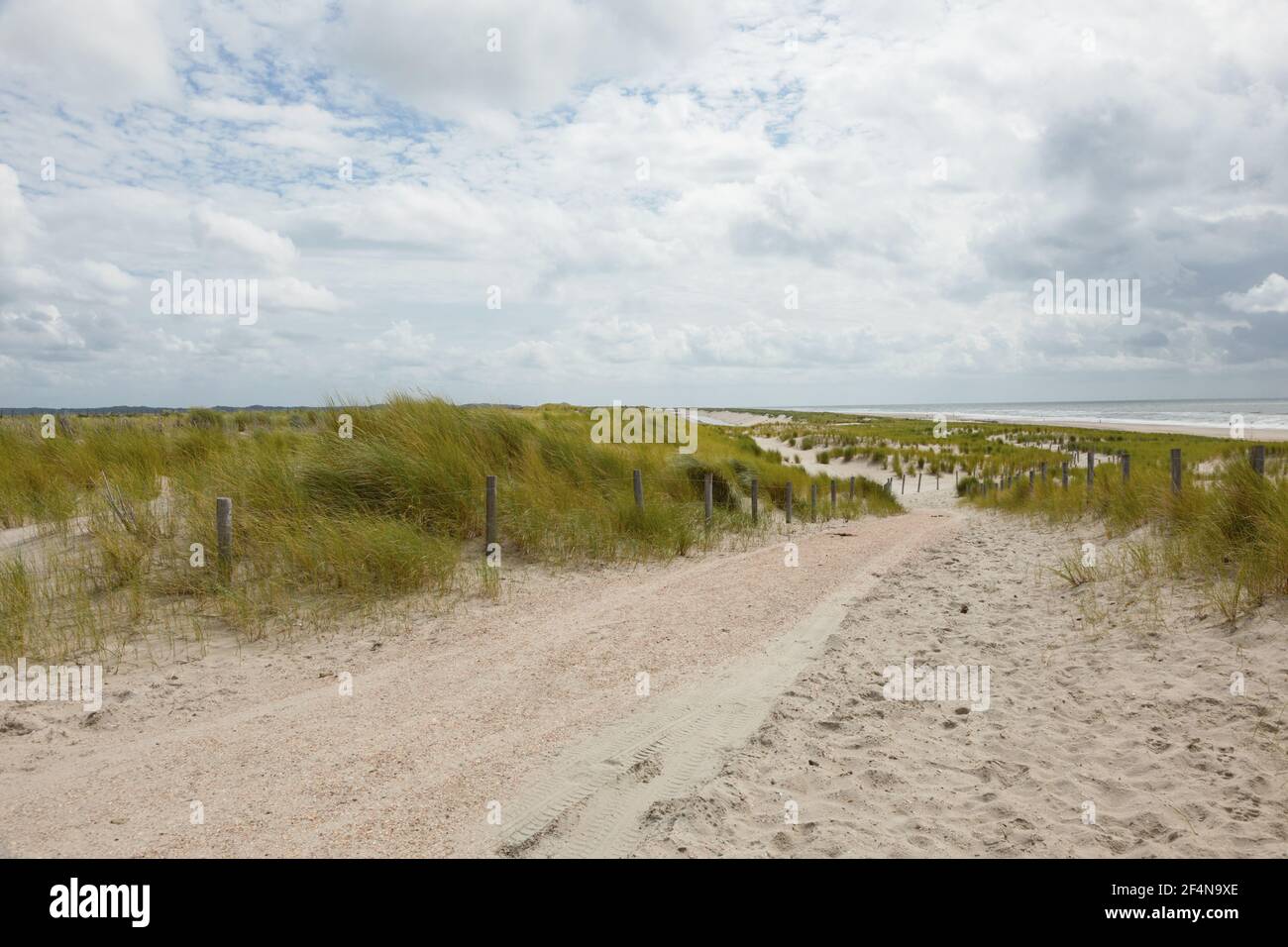 Sea driveway hi-res stock photography and images - Alamy