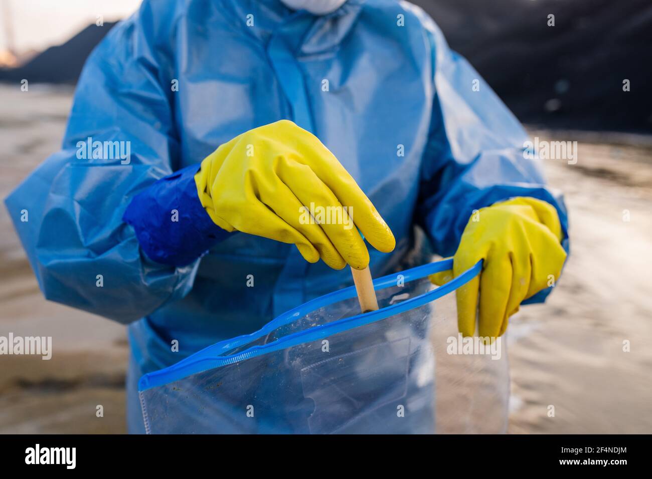 Dirty water sample hi-res stock photography and images - Alamy