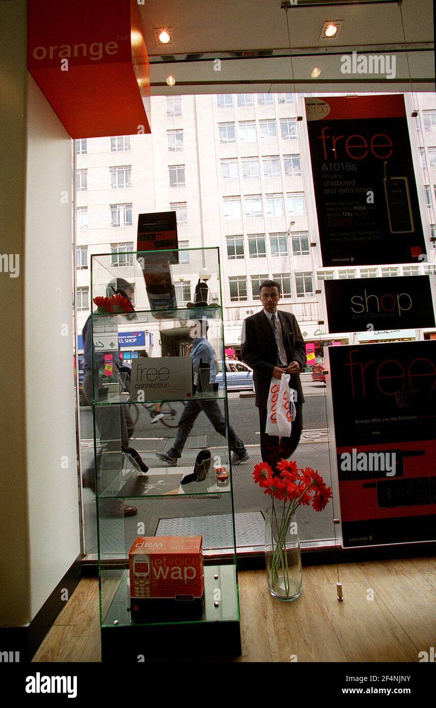 The Orange mobile phone shop in the City Stock Photo - Alamy