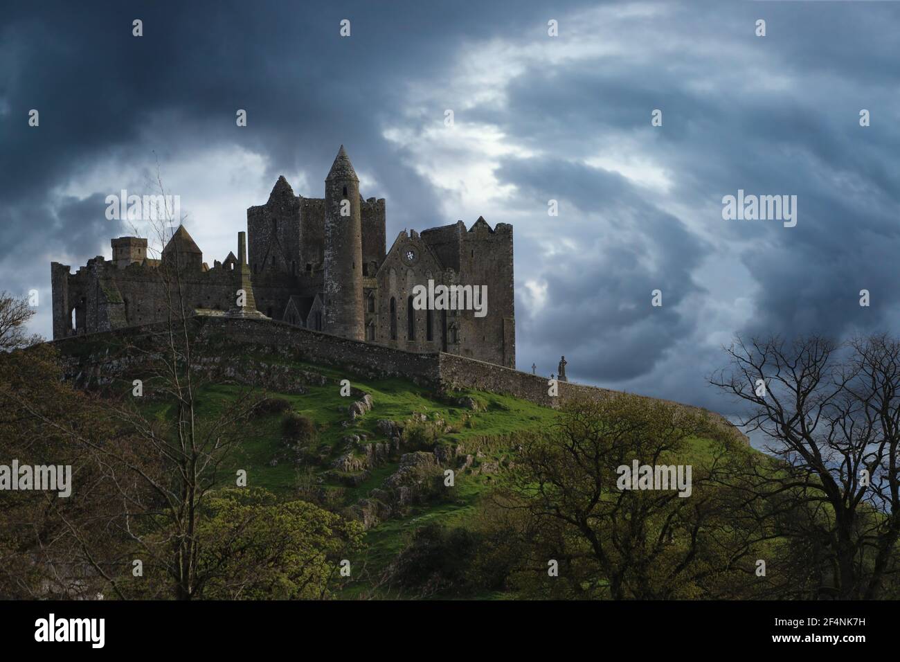 Scenic shot of the famous historic Rock of Cashel castle in Ireland, on ...