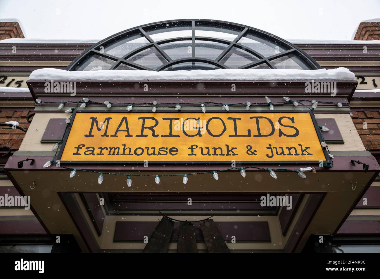 Junk store hi-res stock photography and images - Alamy