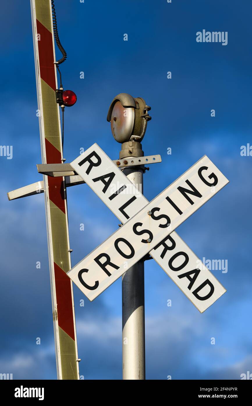 Railroad crossing sign hi-res stock photography and images - Alamy
