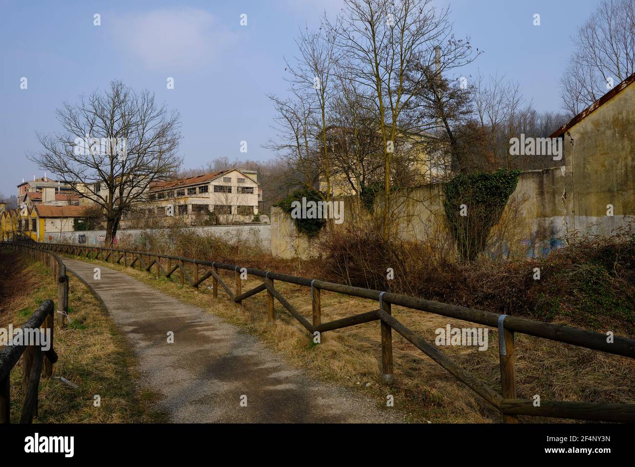 Old paper factory hi-res stock photography and images - Alamy