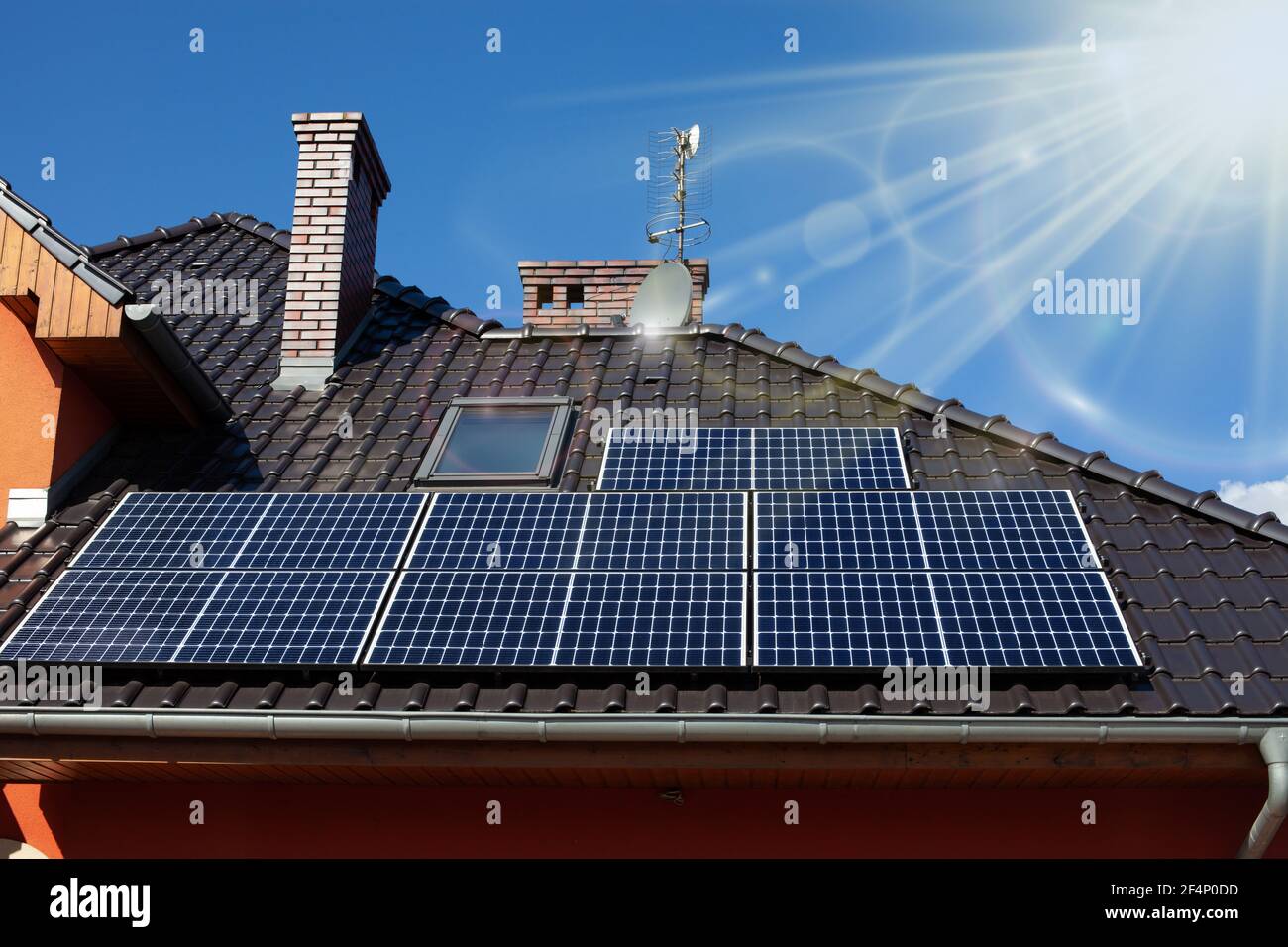 Sunrays home hi-res stock photography and images - Alamy