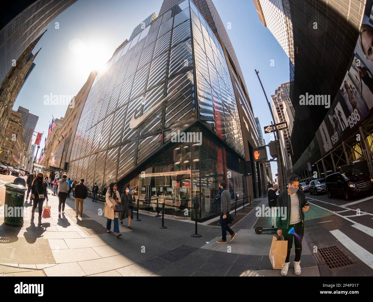 Neighborhood nike store hi-res stock photography and images - Alamy