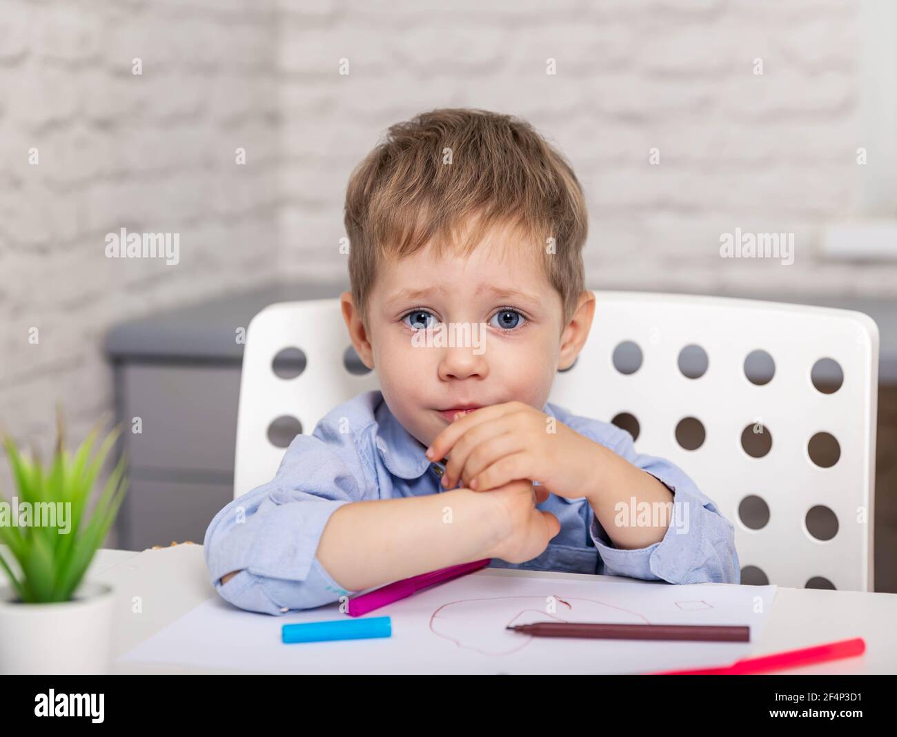 Children learning difficulties hi-res stock photography and images - Alamy