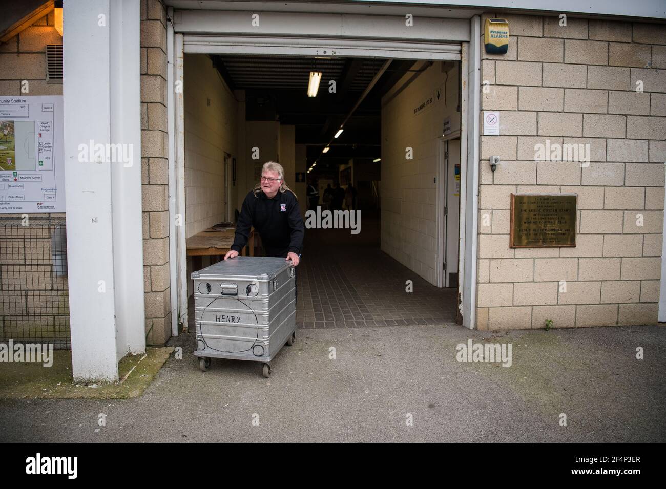 Kit man hi-res stock photography and images - Alamy