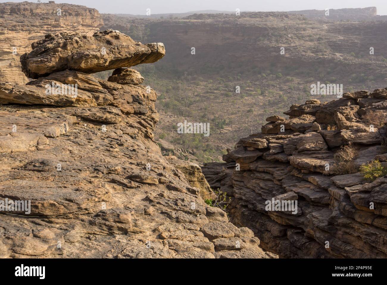 Cliff of Bandiagara (Land of the Dogons), Mali Stock Photo - Alamy