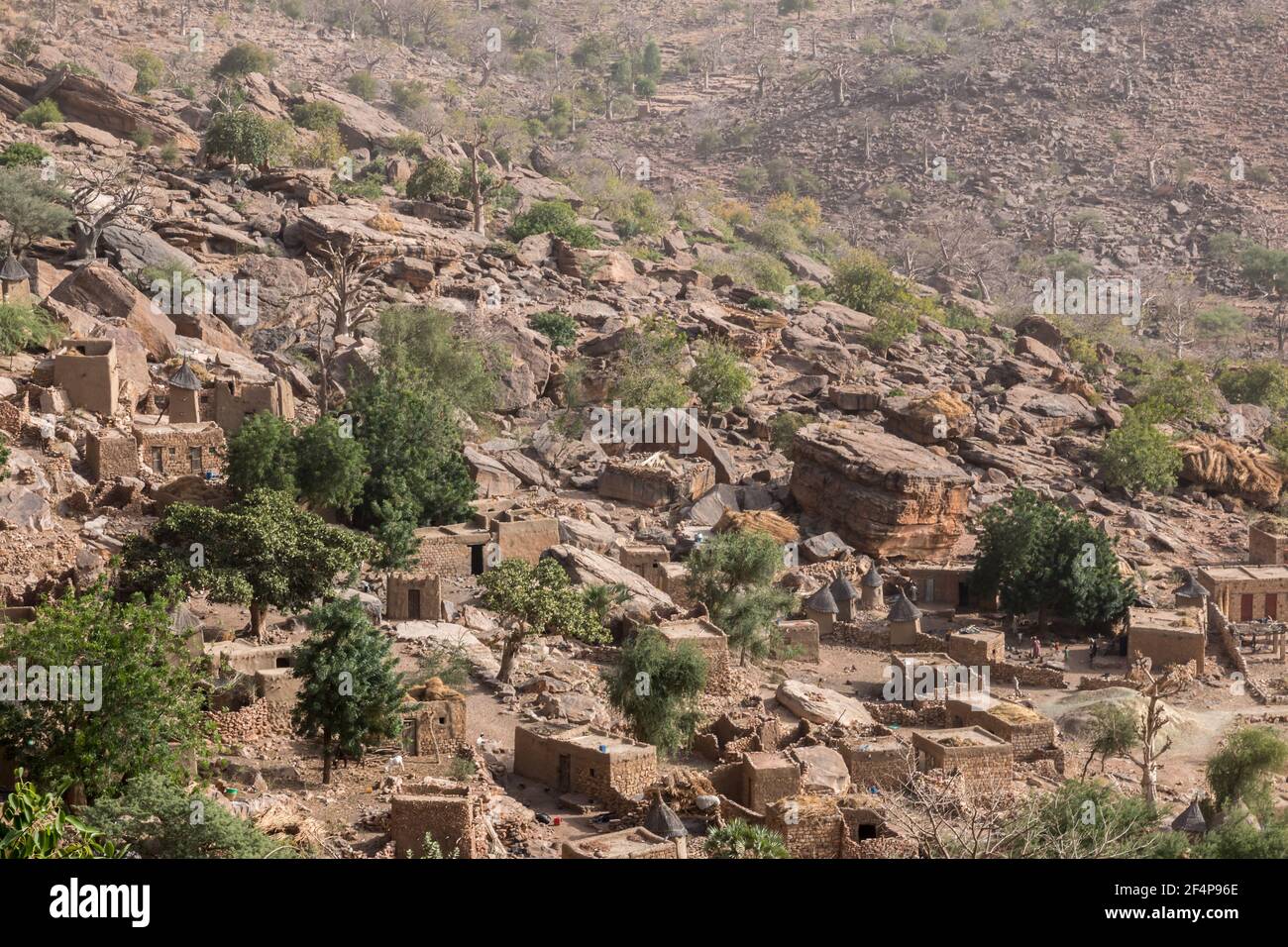 Land of the dogons hi-res stock photography and images - Alamy
