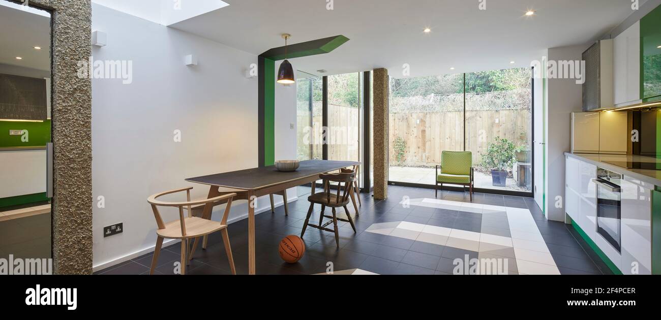 The modern architect sean griffith hi-res stock photography and images ...