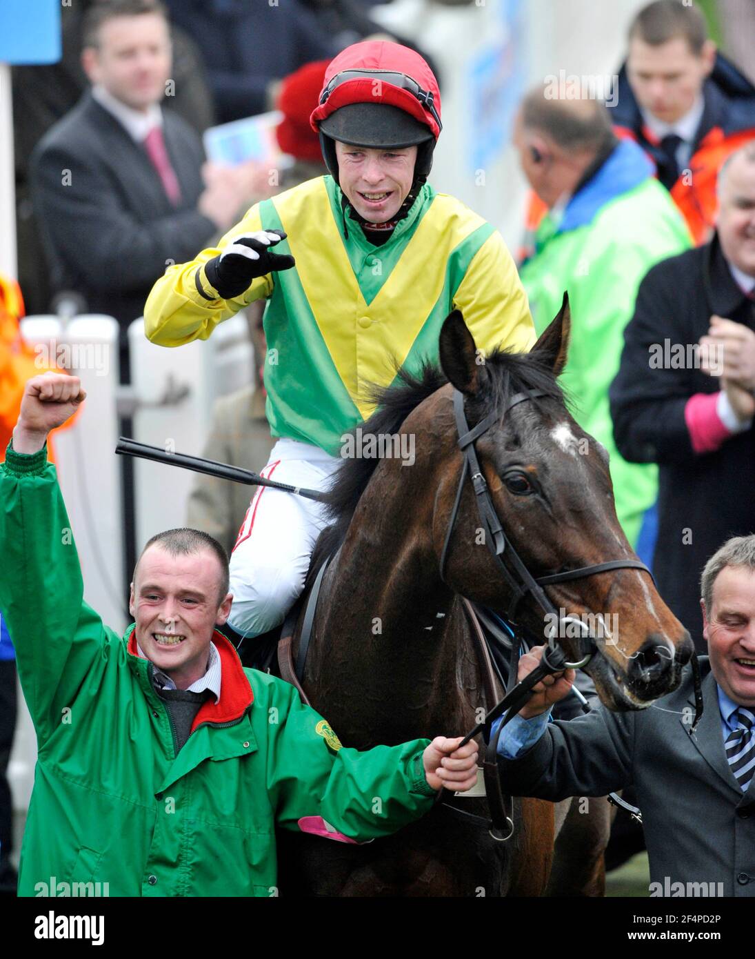 Queen mother champion chase day hi-res stock photography and images - Alamy