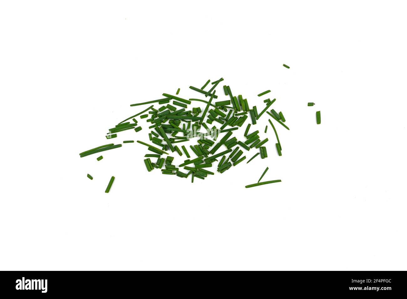 Chopped chives isolated. Fresh green chopped chives isolated on white ...