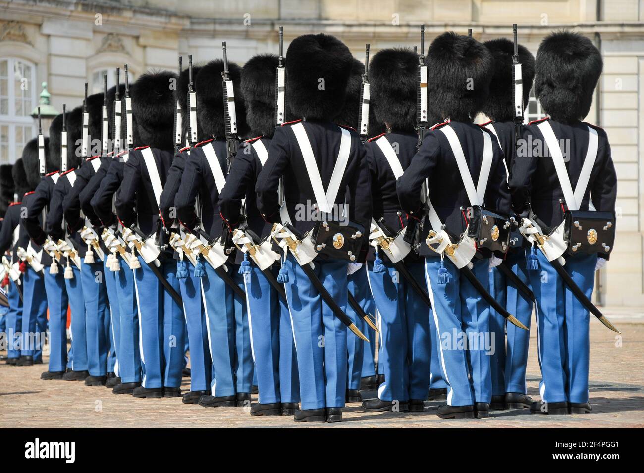 Royal Life Guard (Den Kongelige Livgarde) King's Watch in Amalienborg ...