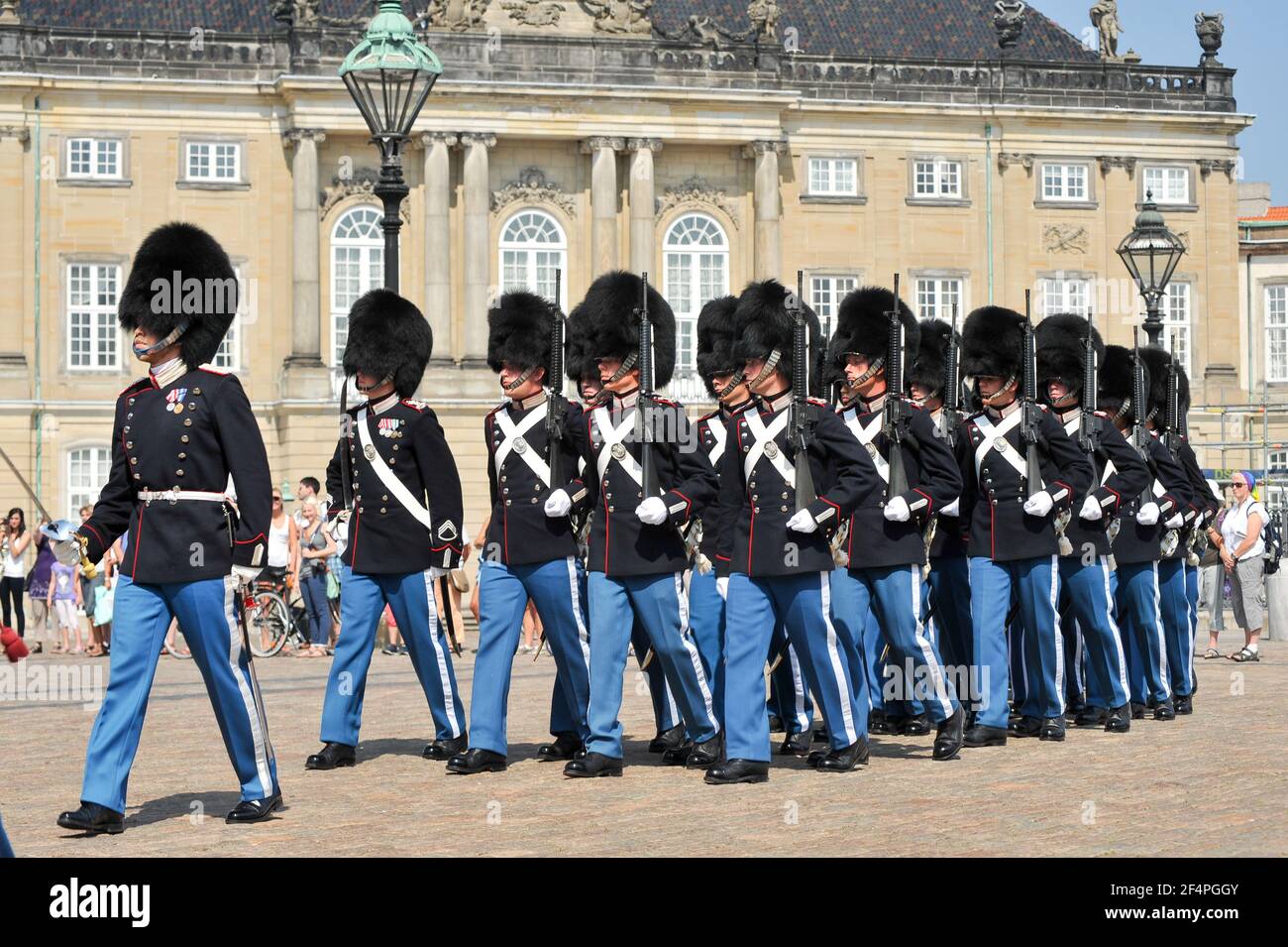 Royal Life Guard (Den Kongelige Livgarde) King's Watch in Amalienborg ...