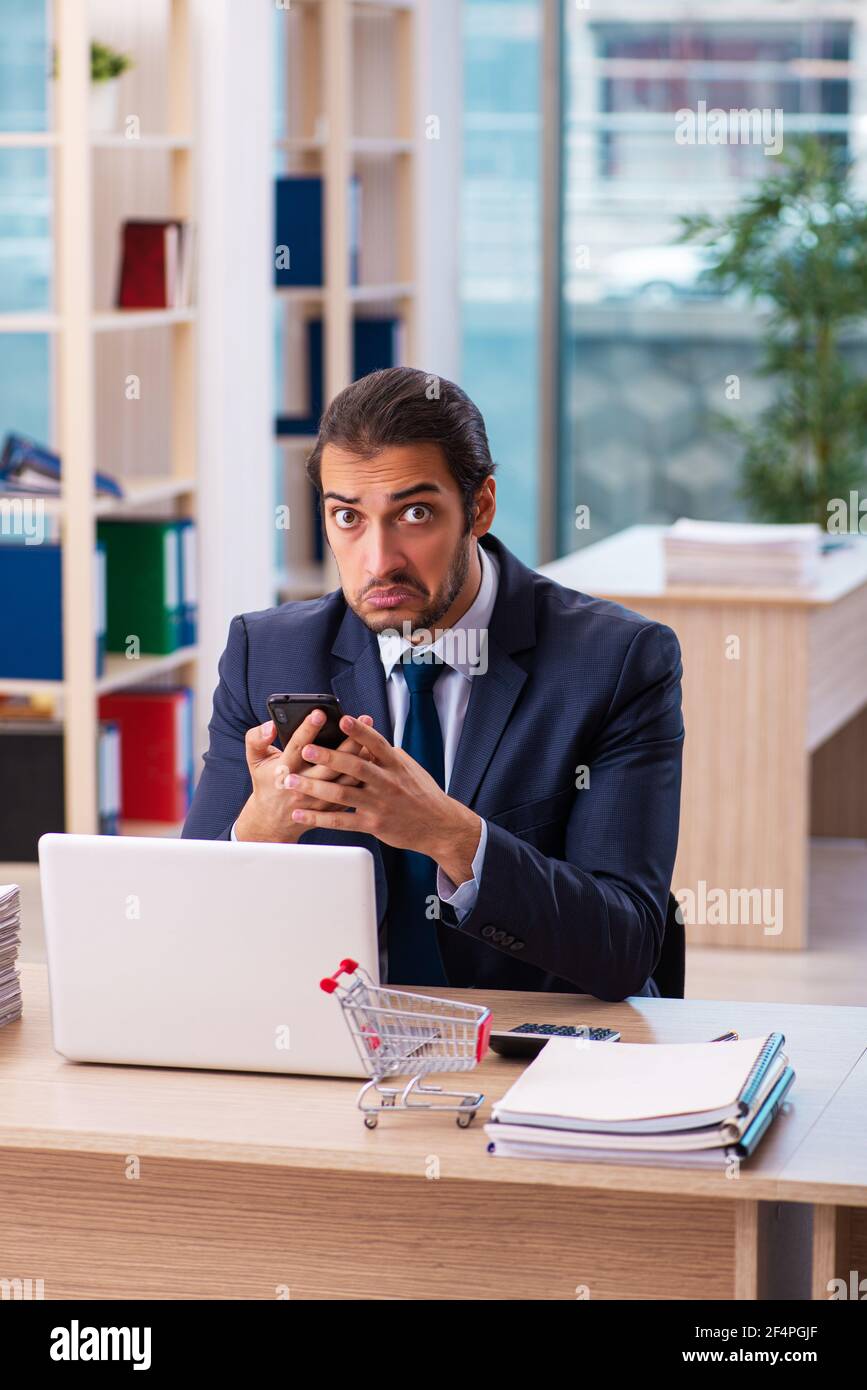 Sad employee retail hi-res stock photography and images - Alamy