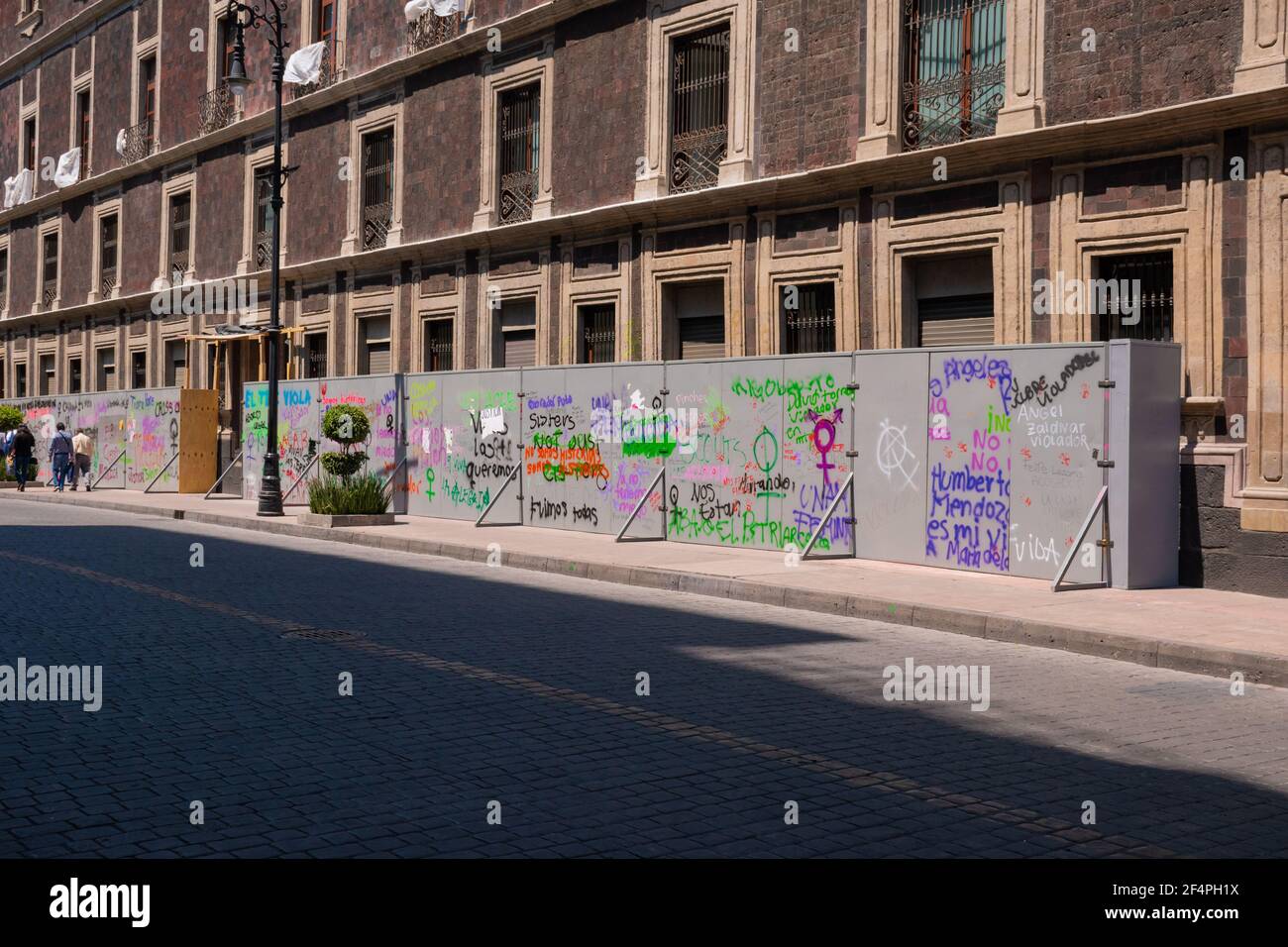 Nacional monte de piedad hi-res stock photography and images - Alamy