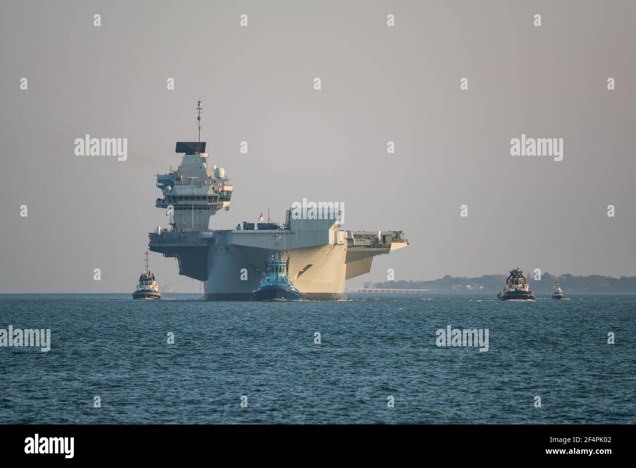 The Royal Navy aircraft carrier HMS Queen Elizabeth (R08) returned to ...