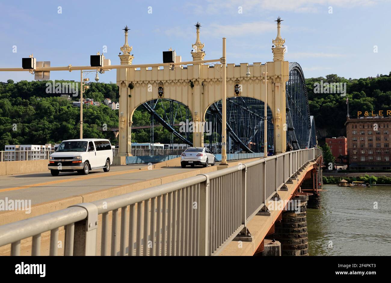Pittsburgh and lake erie railroad station hi-res stock photography and ...