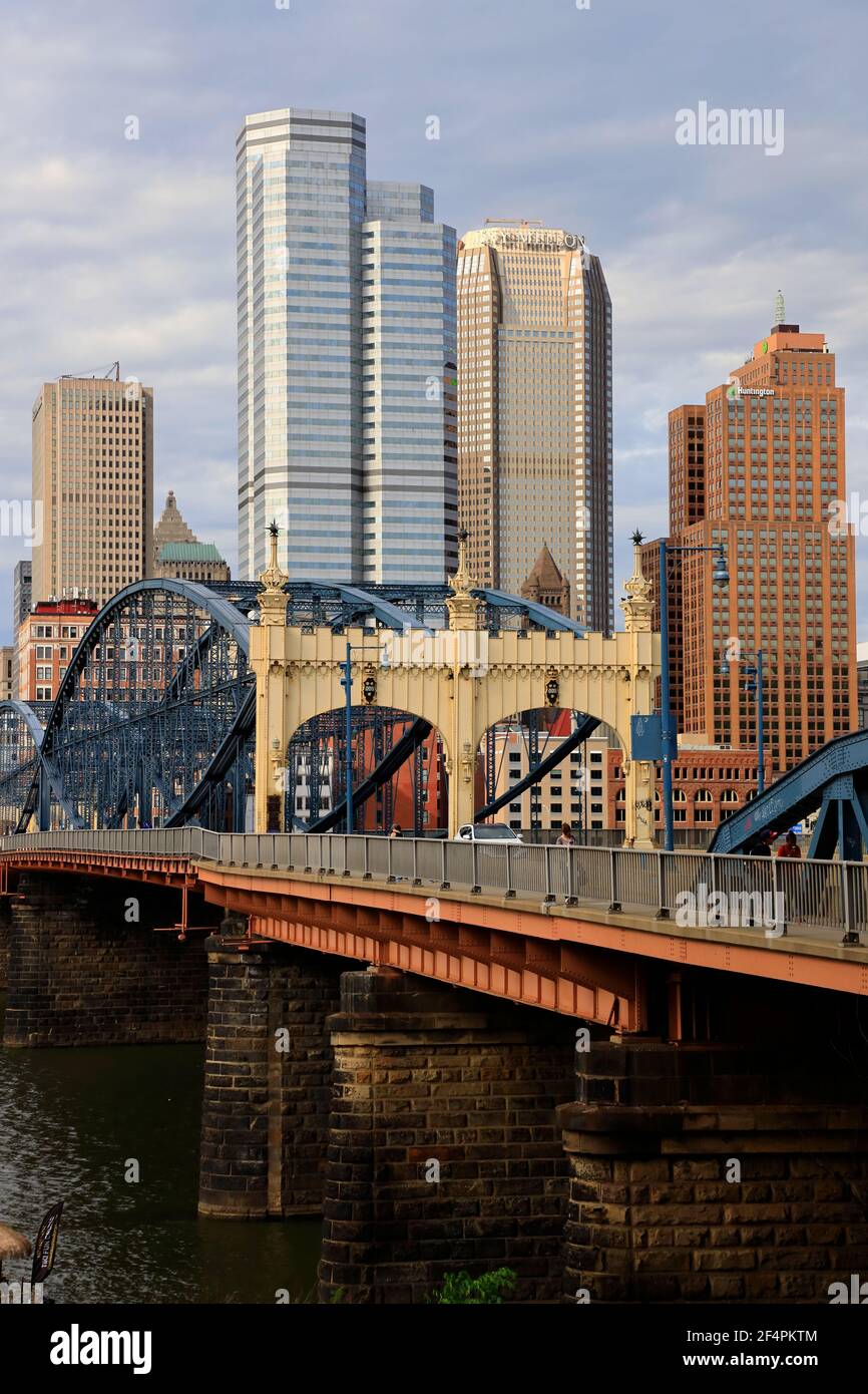 The Smithfield Street Bridge over Monongahela River with downtown ...