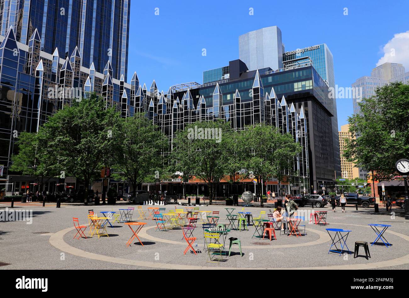 Postmodern architectures of PPG Place in downtown Pittsburgh ...