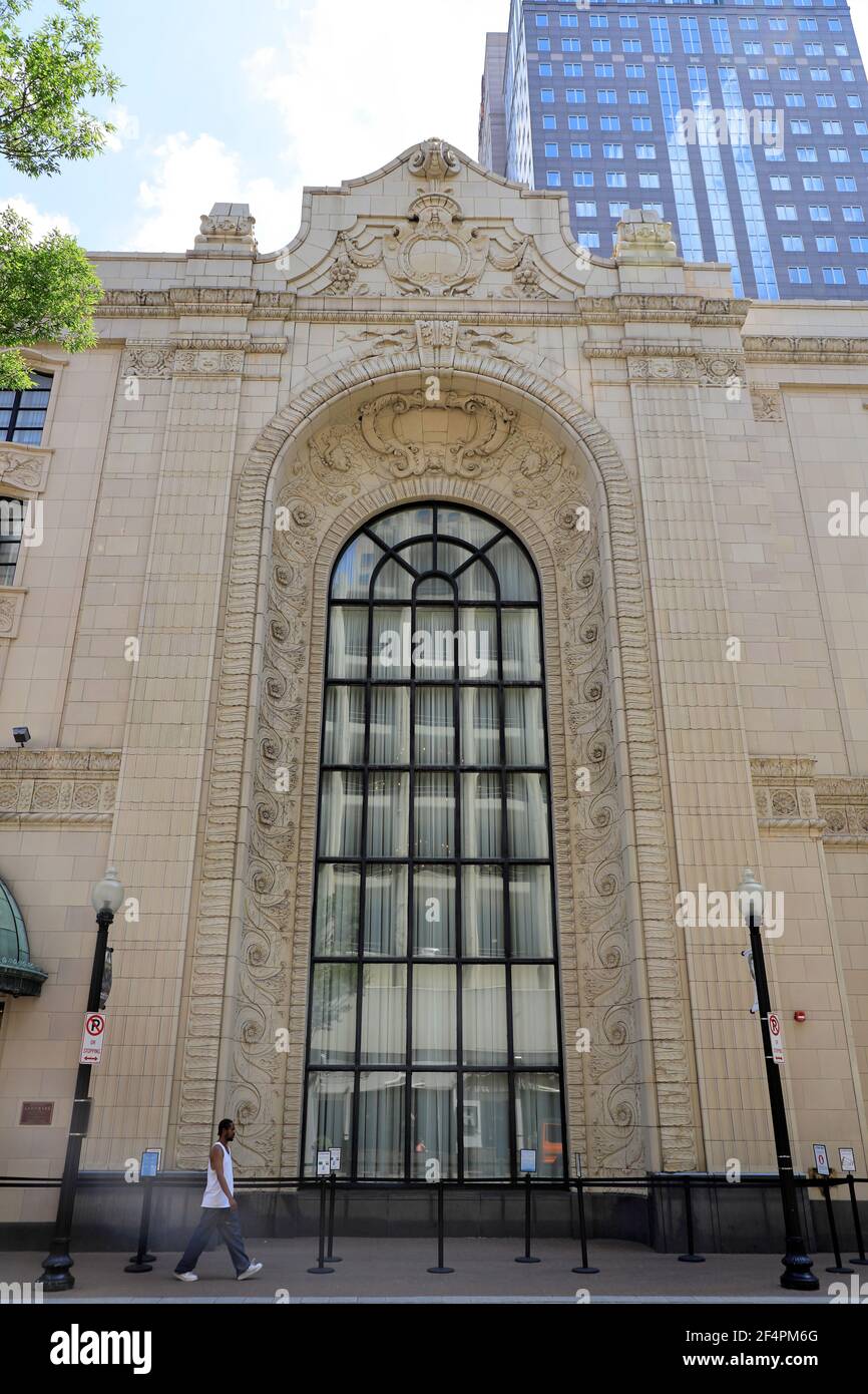 Heinz Hall for the Performing Arts in downtown Culture District ...