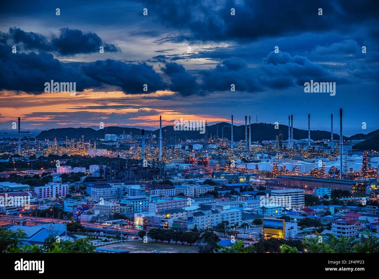 Industrial oil and gas refinery plant station Stock Photo - Alamy