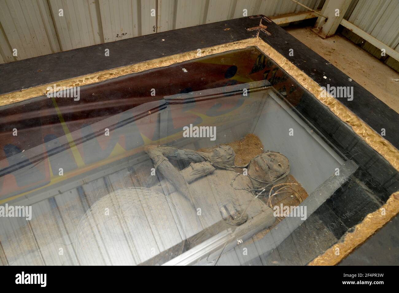 Souvenirs are offered at The Thing on Interstate 10 between Benson and ...