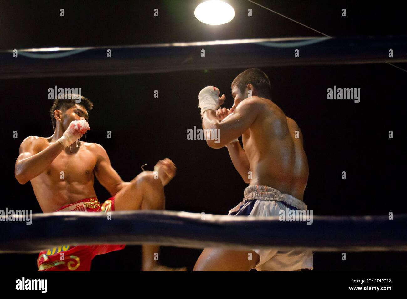 CHIANGMAI, THAILAND - JANUARY 2 : Petsamut Niyomsuk (L) and Oung Siya ...