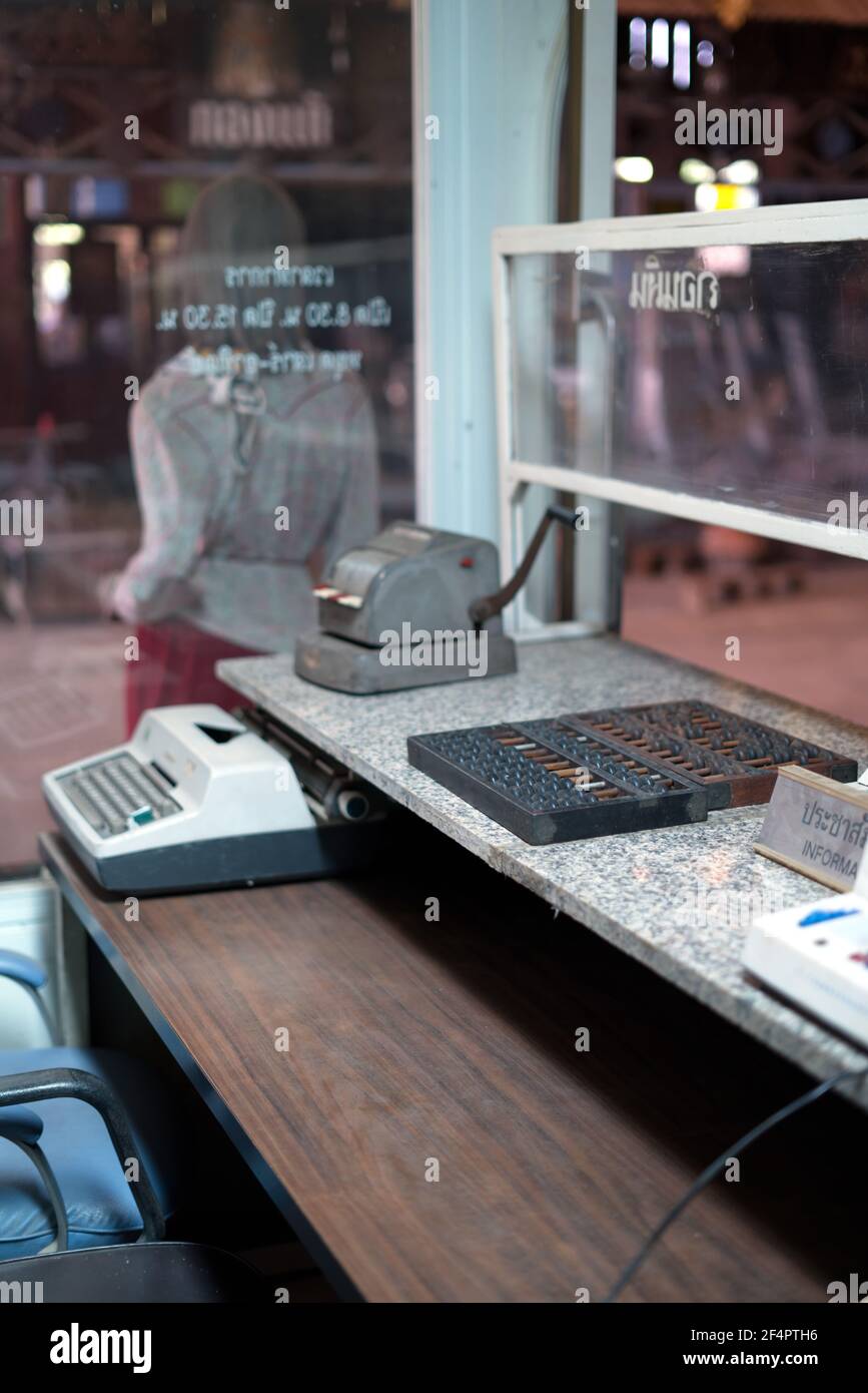 Old fashioned bank cashier hi-res stock photography and images - Alamy