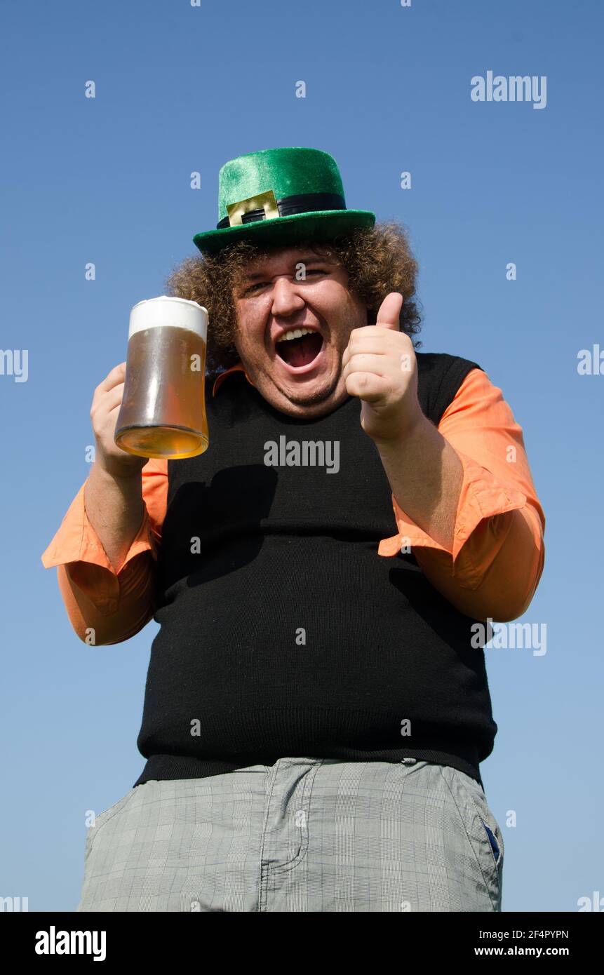 Portrait bavarian man holding beer hi-res stock photography and images ...