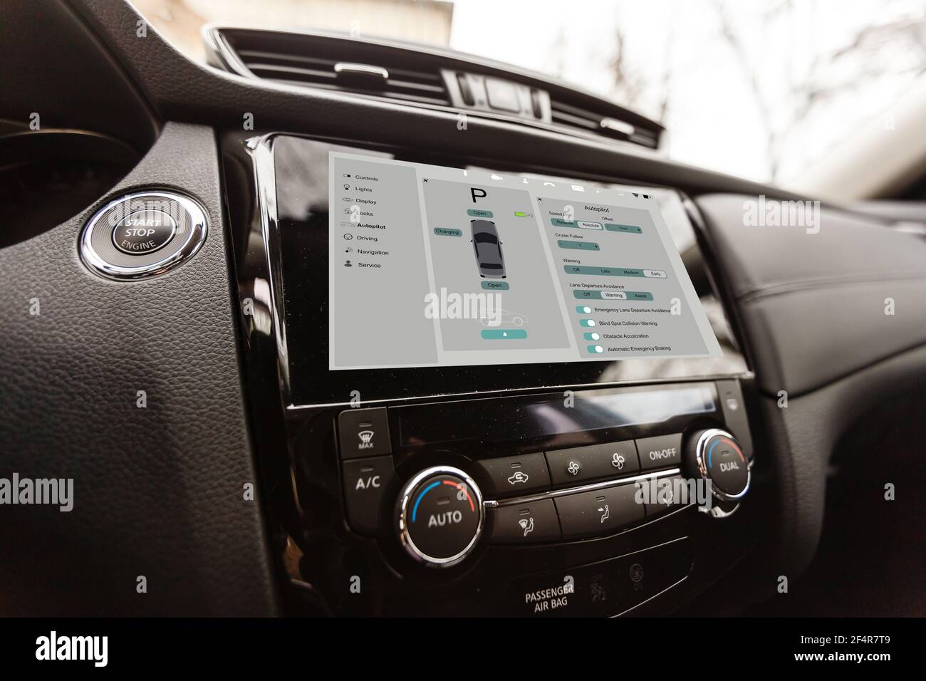 Close up navigation screen in the car Stock Photo - Alamy