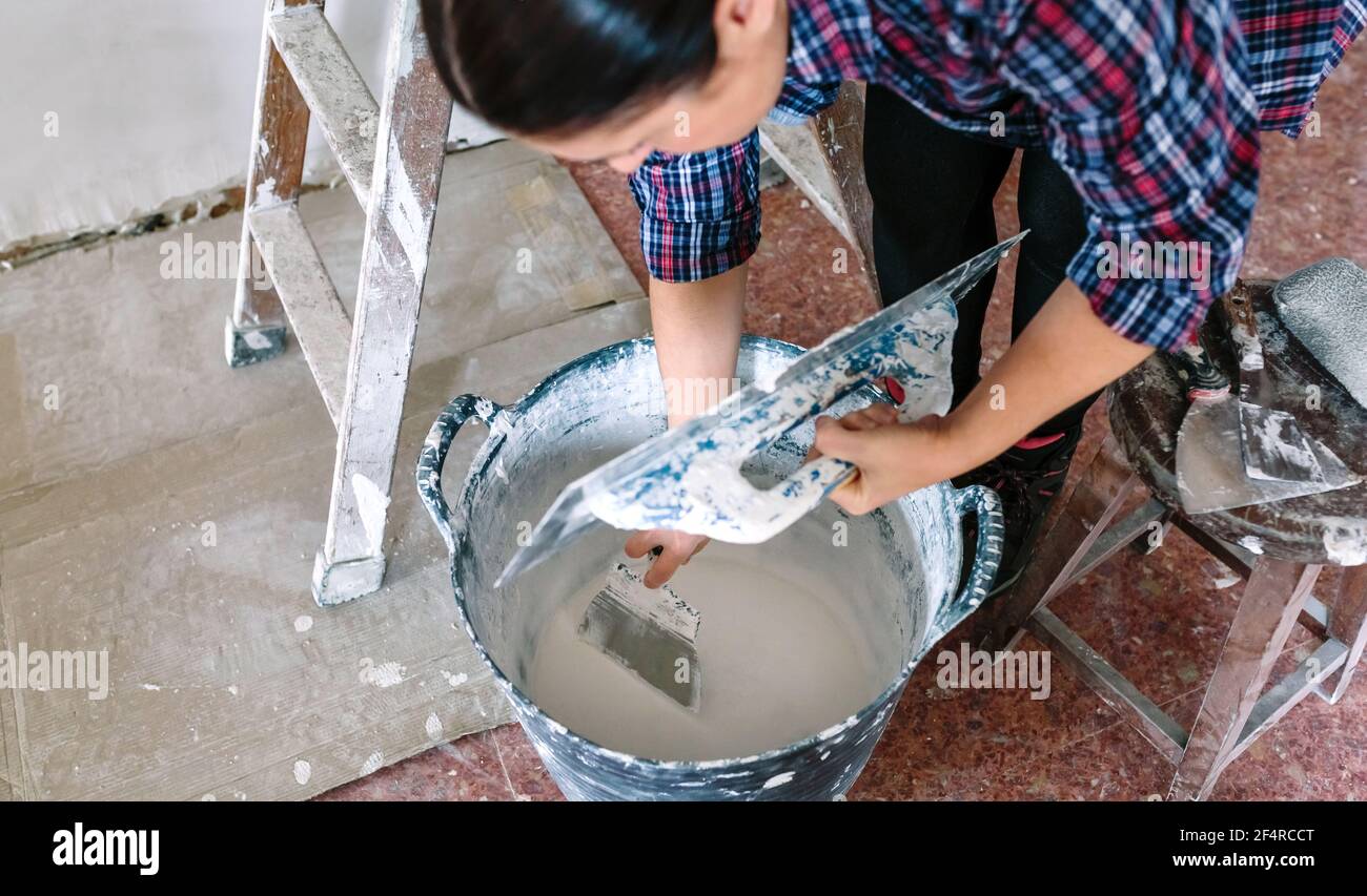 Female woman plaster hi-res stock photography and images - Alamy
