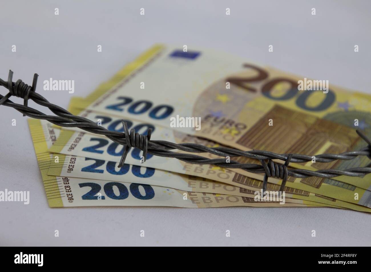 200 euro banknote hi-res stock photography and images - Alamy