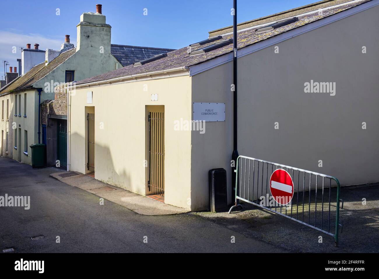 Public toilet block hi-res stock photography and images - Alamy