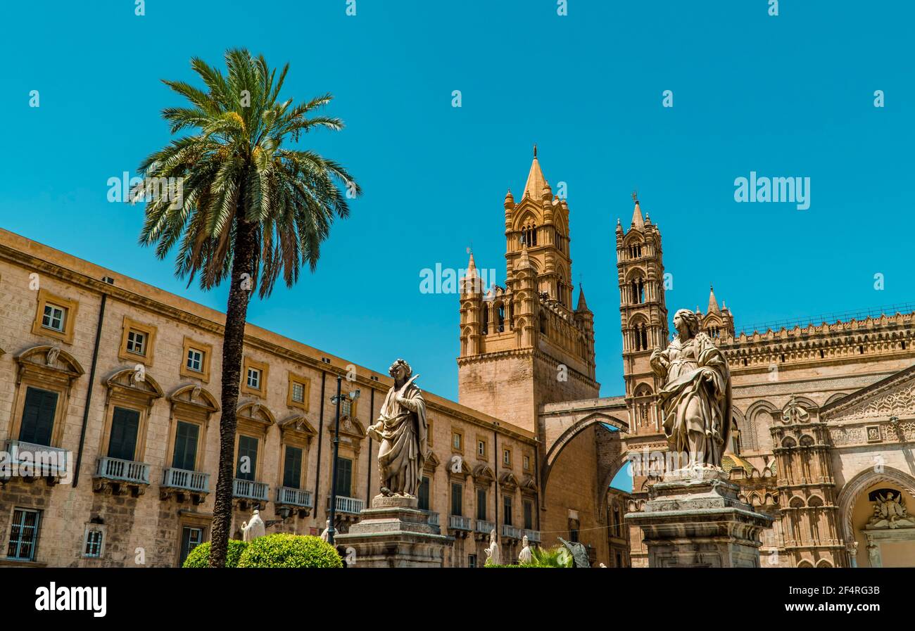 Arab norman architecture hi-res stock photography and images - Alamy