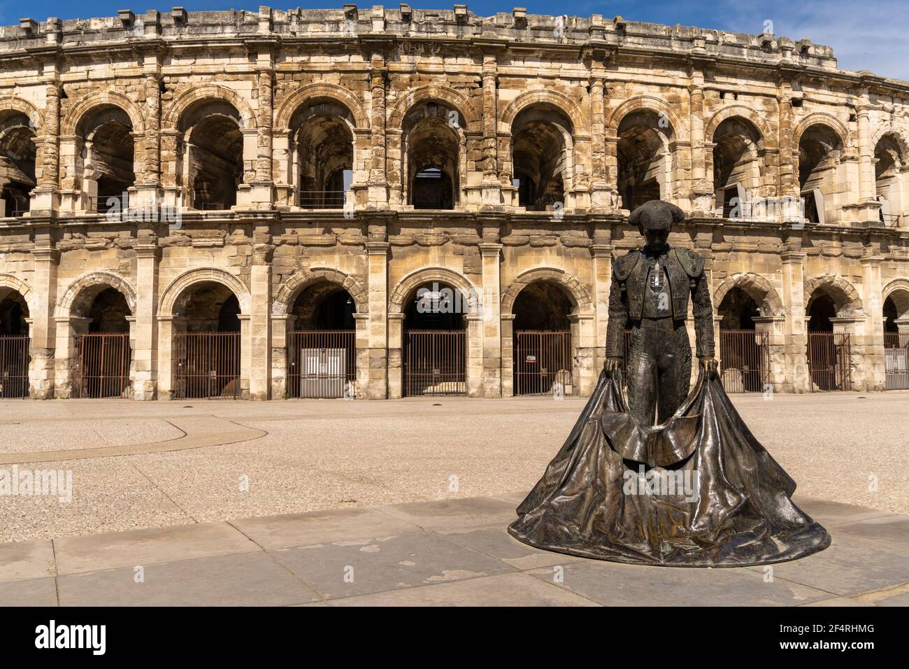 Nimeno bullfighter statue nimes hi-res stock photography and images - Alamy