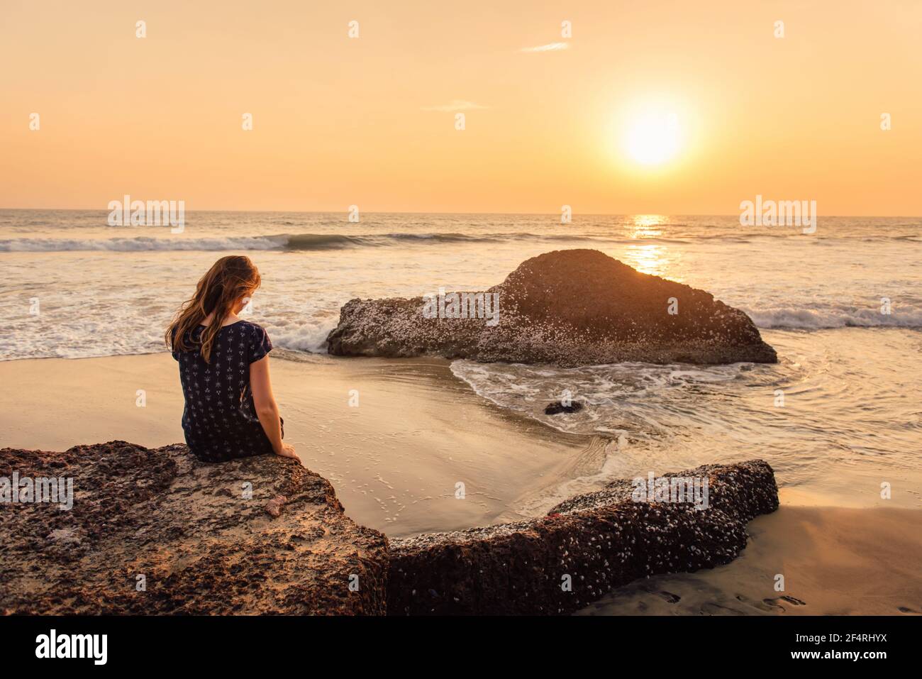 Woman unhappy at beach hi-res stock photography and images - Alamy