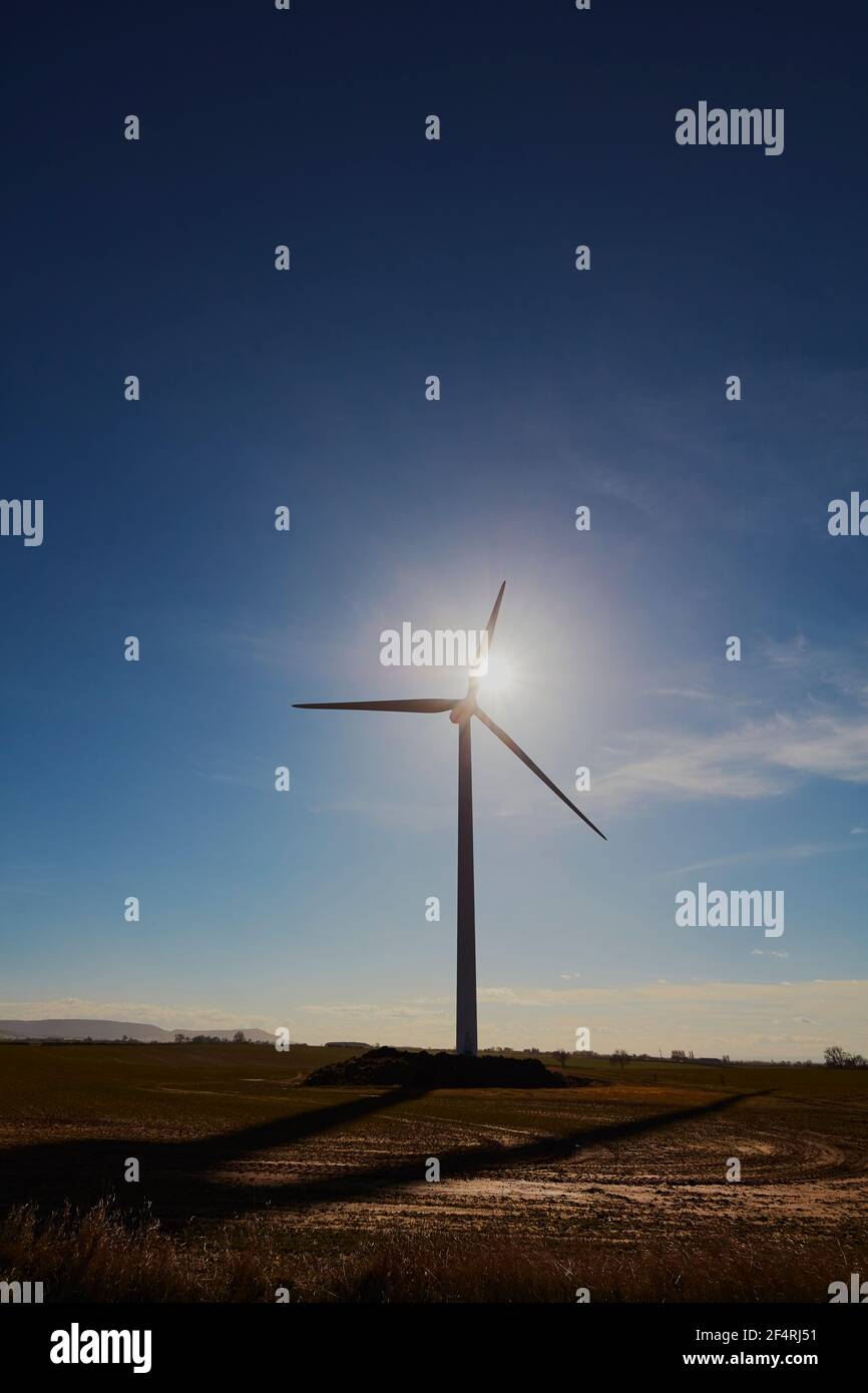 Seamer hi-res stock photography and images - Alamy