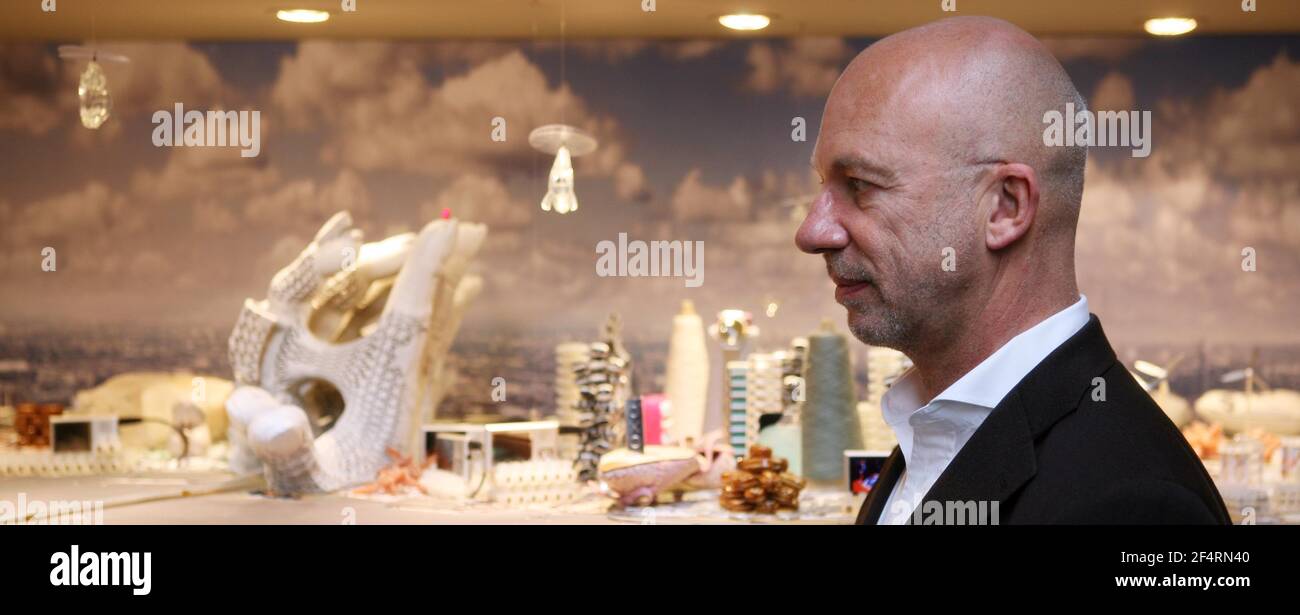 Global Cities, a major free exhibition examining recent changes in ten ...