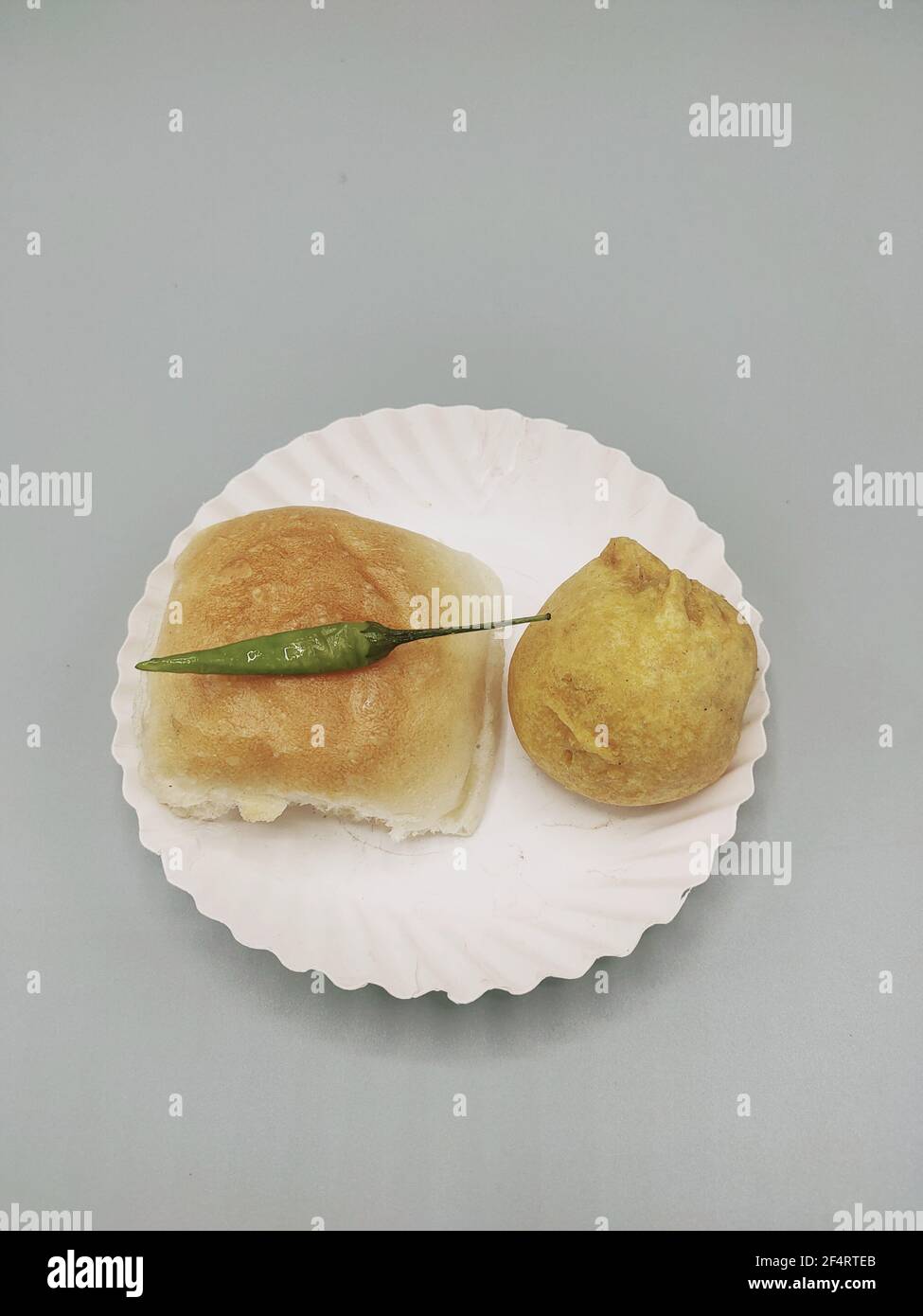 Mumbai Vada pav Stock Photo - Alamy