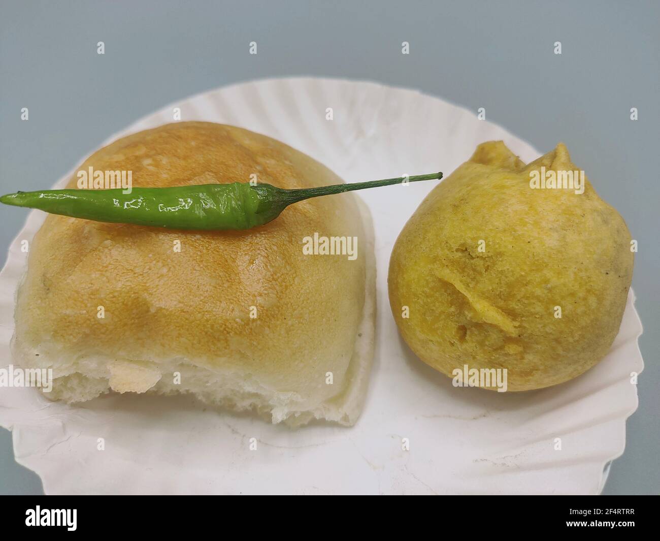 Mirchi vada hi-res stock photography and images - Alamy