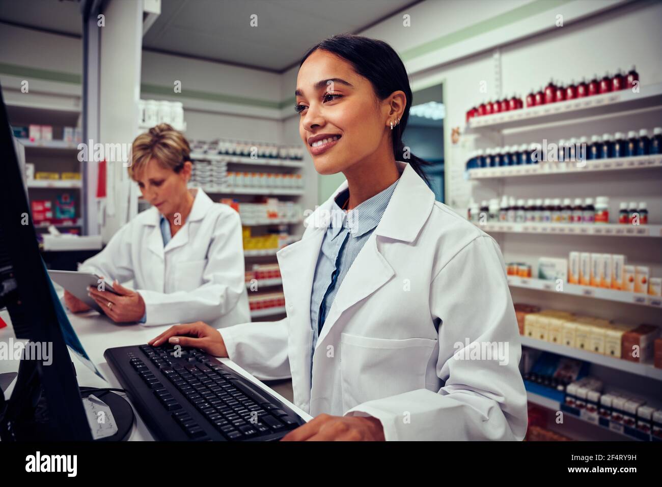 Computer invoice hi-res stock photography and images - Alamy