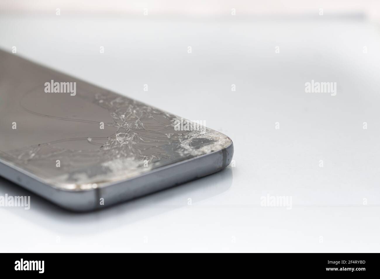 How to repair cracked glass hi-res stock photography and images - Alamy