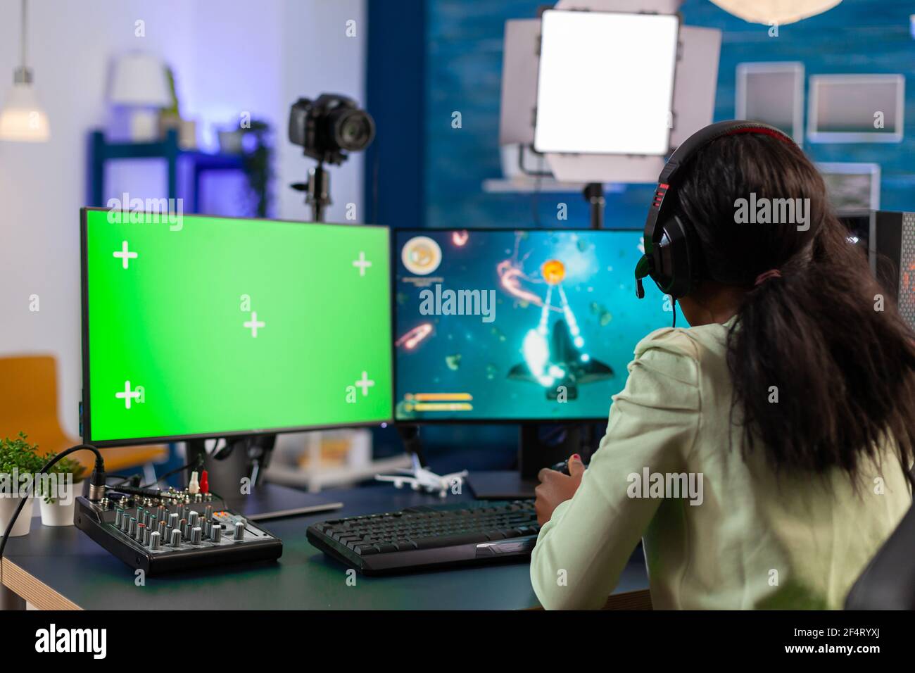 Green scren video hi-res stock photography and images - Alamy