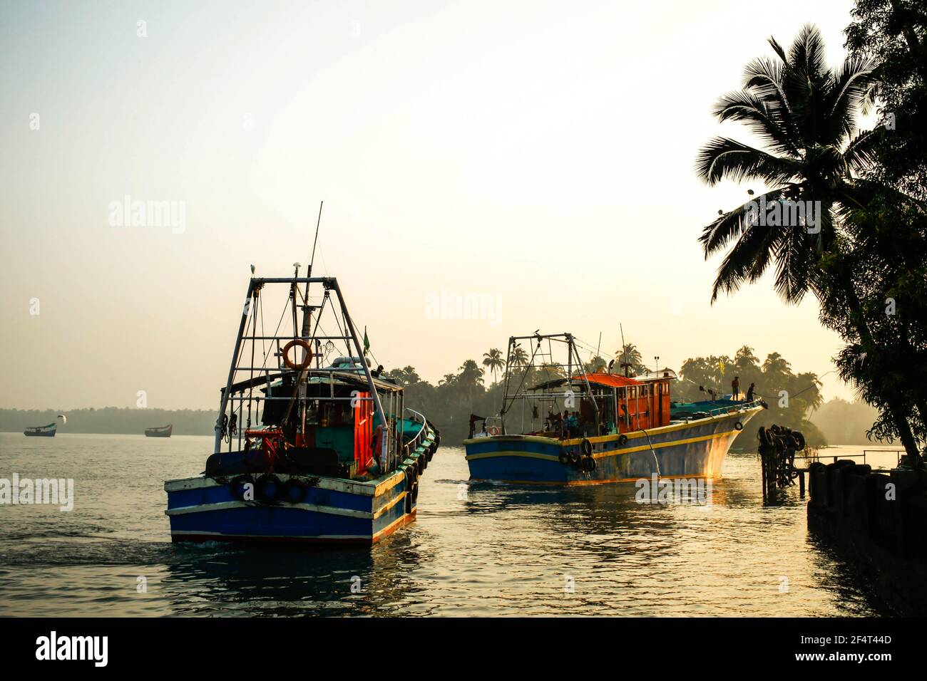 chaliyam fishing harbour Stock Photo - Alamy