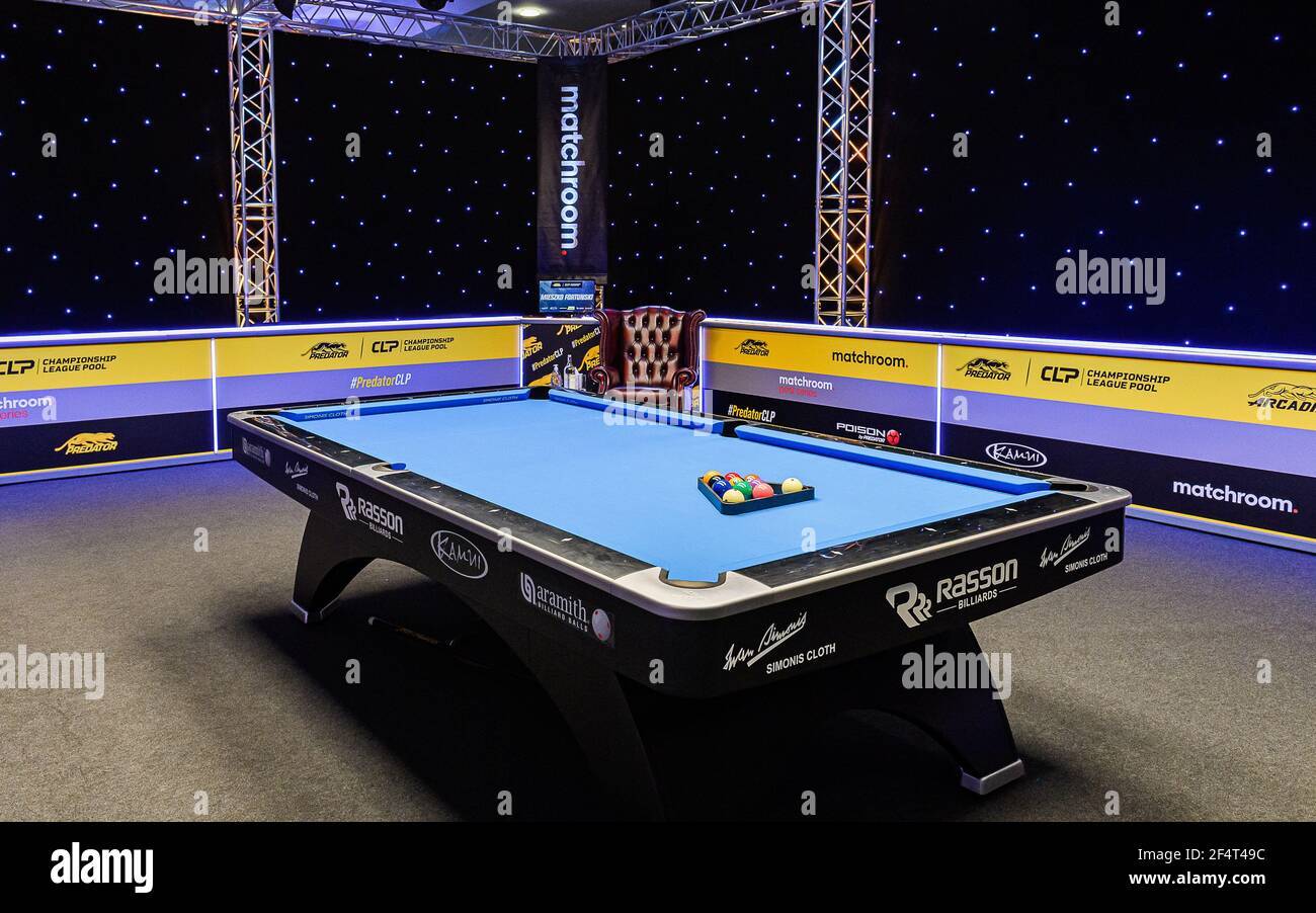 English billiards hi-res stock photography and images - Alamy