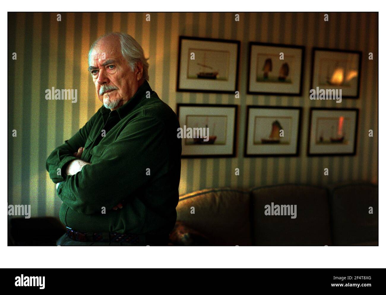 American film director Robert Altman in London Dec 2000 Stock Photo - Alamy