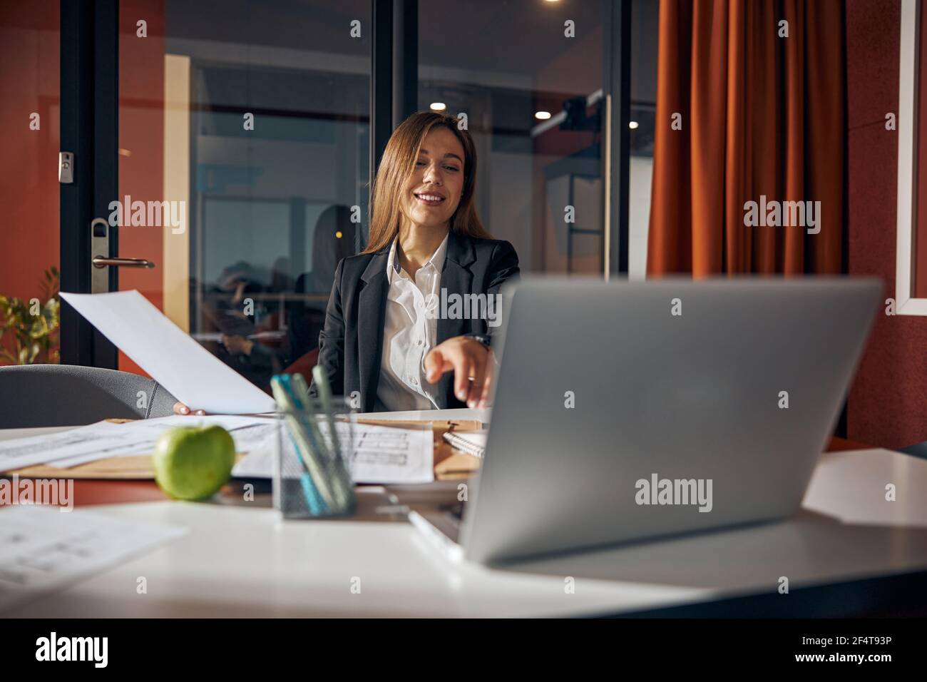 Lady engineer hi-res stock photography and images - Alamy