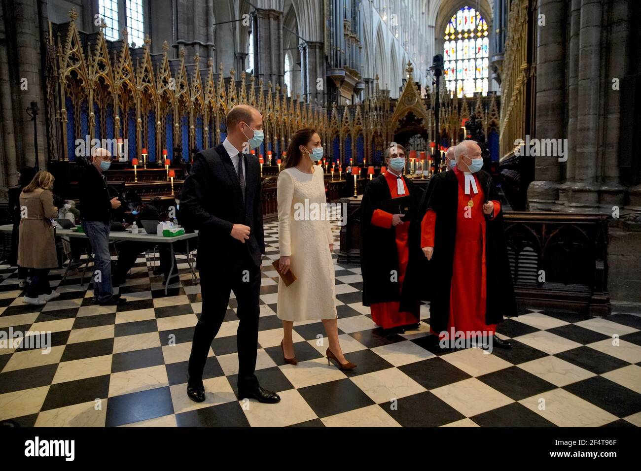 The Duke and Duchess of Cambridge (left) with Dean of Westminster The ...