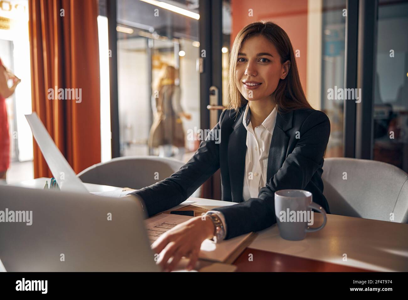 Lady engineer hi-res stock photography and images - Alamy